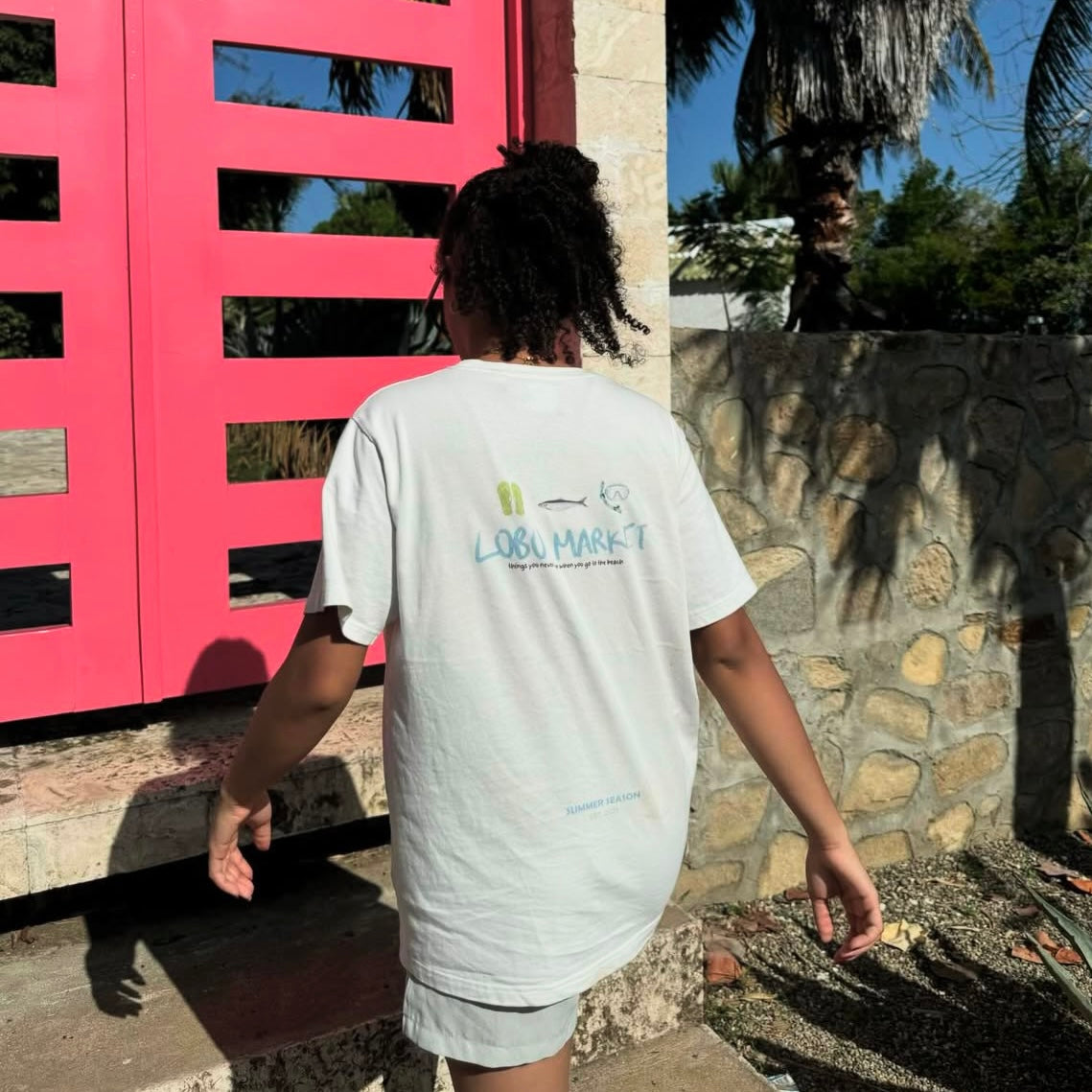 Lobo Market White Normal Size Tee – LOBO CORPORATION