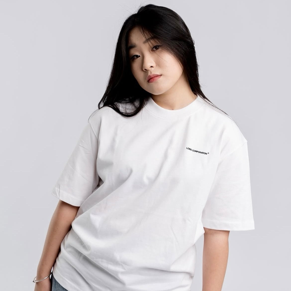 Basics Oversized White – LOBO CORPORATION